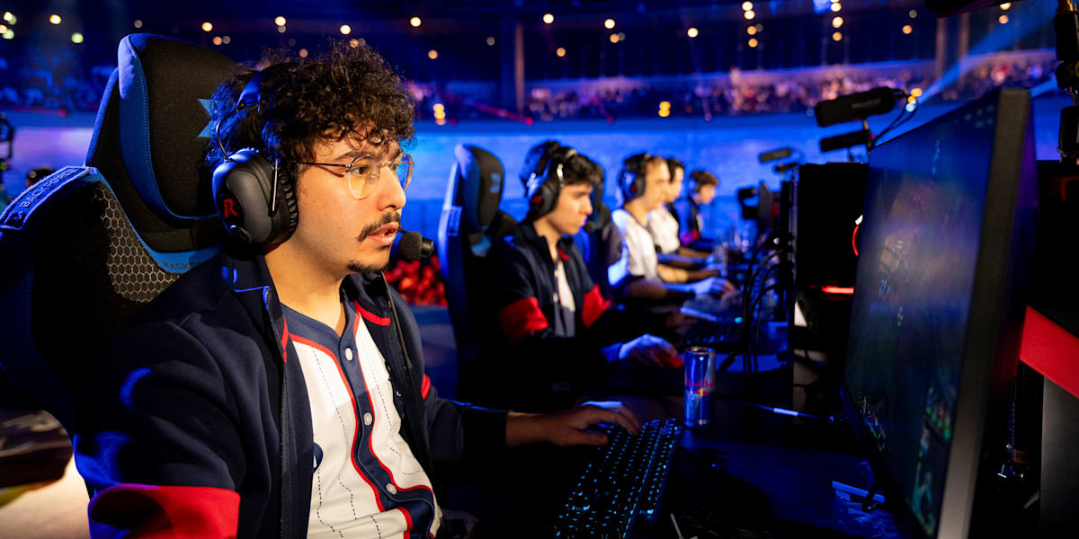 G2 Esports team profile page