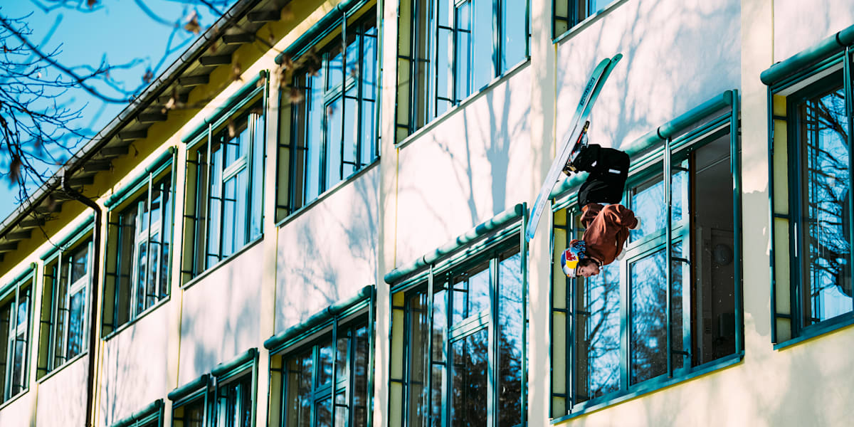 Skiing graduation: Matěj Švancer's street playground
