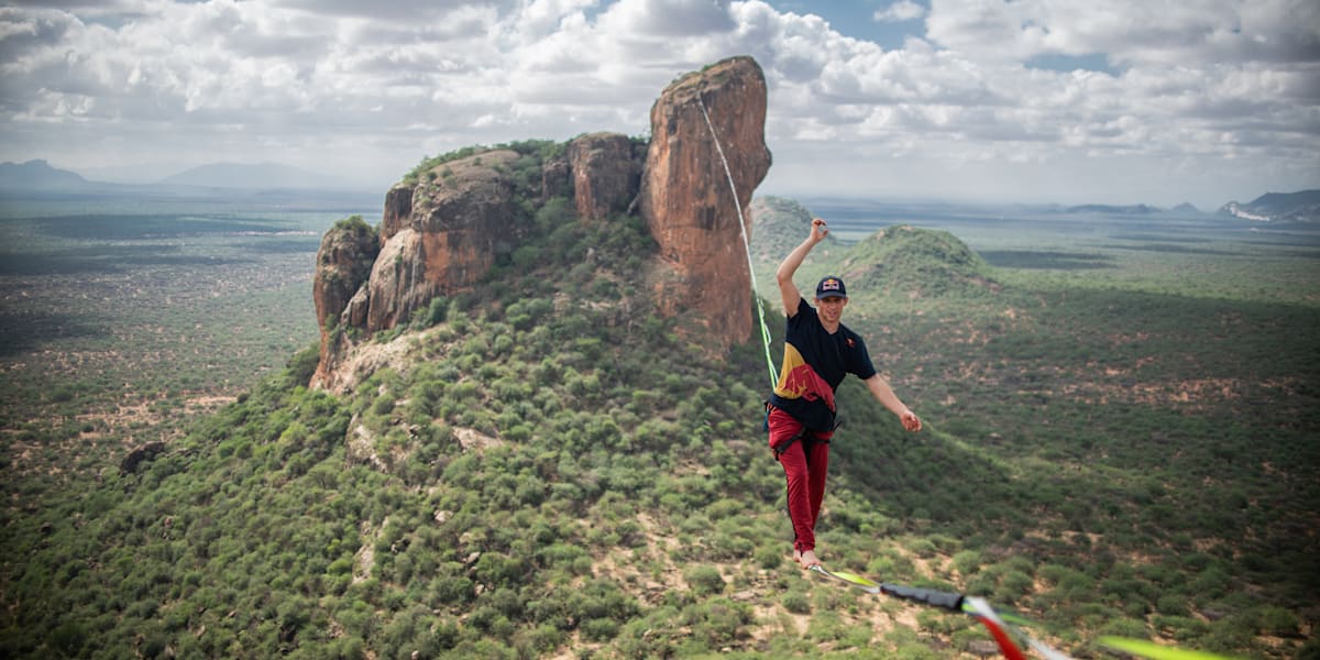 Jaan Roose;Slacklining Between Cat & Mouse, Kenya