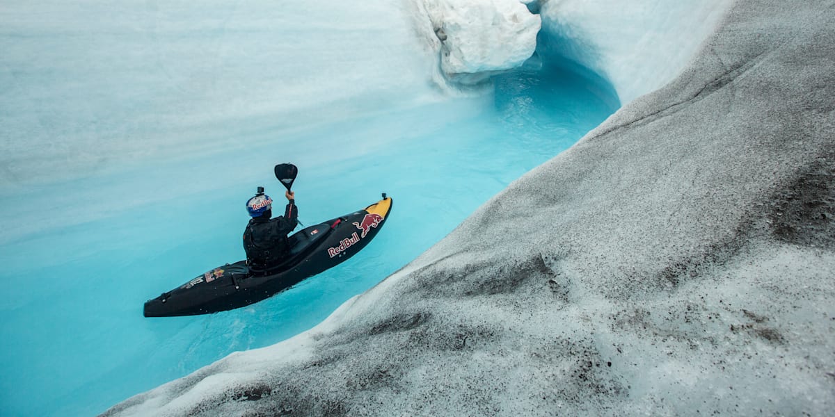 Kayaking world's highest ice waterfall: World record