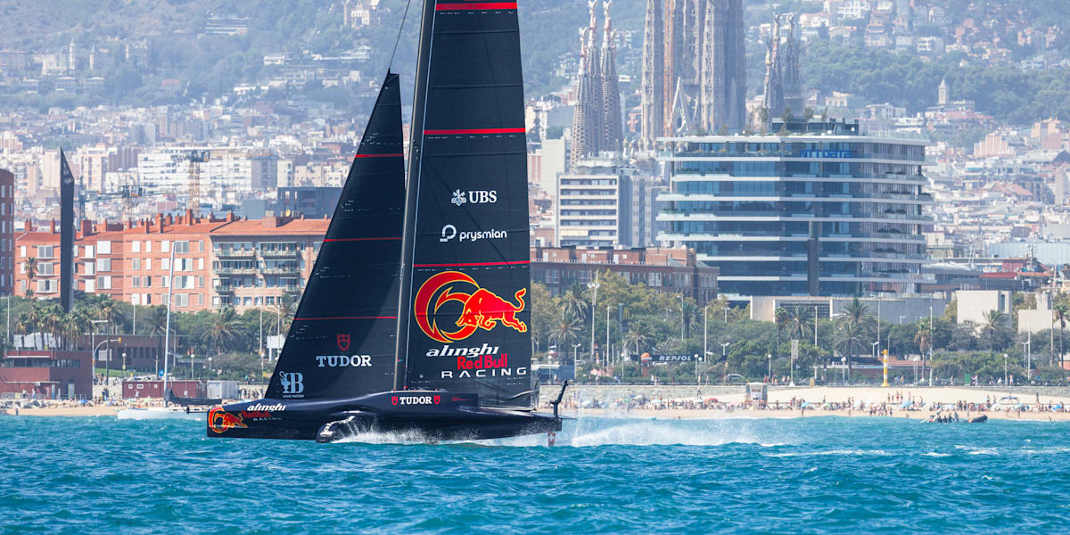 Flying on Water | America's Cup regatta | Sailing show