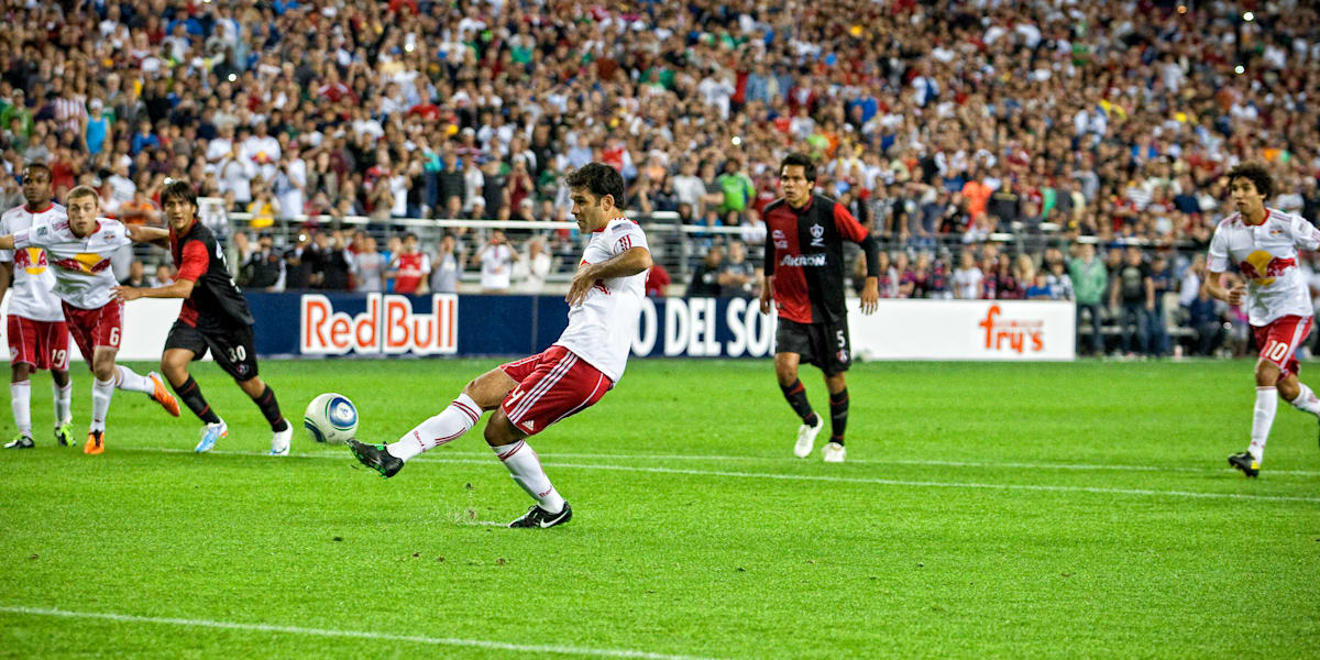 How soccer penalty kicks and shootouts work