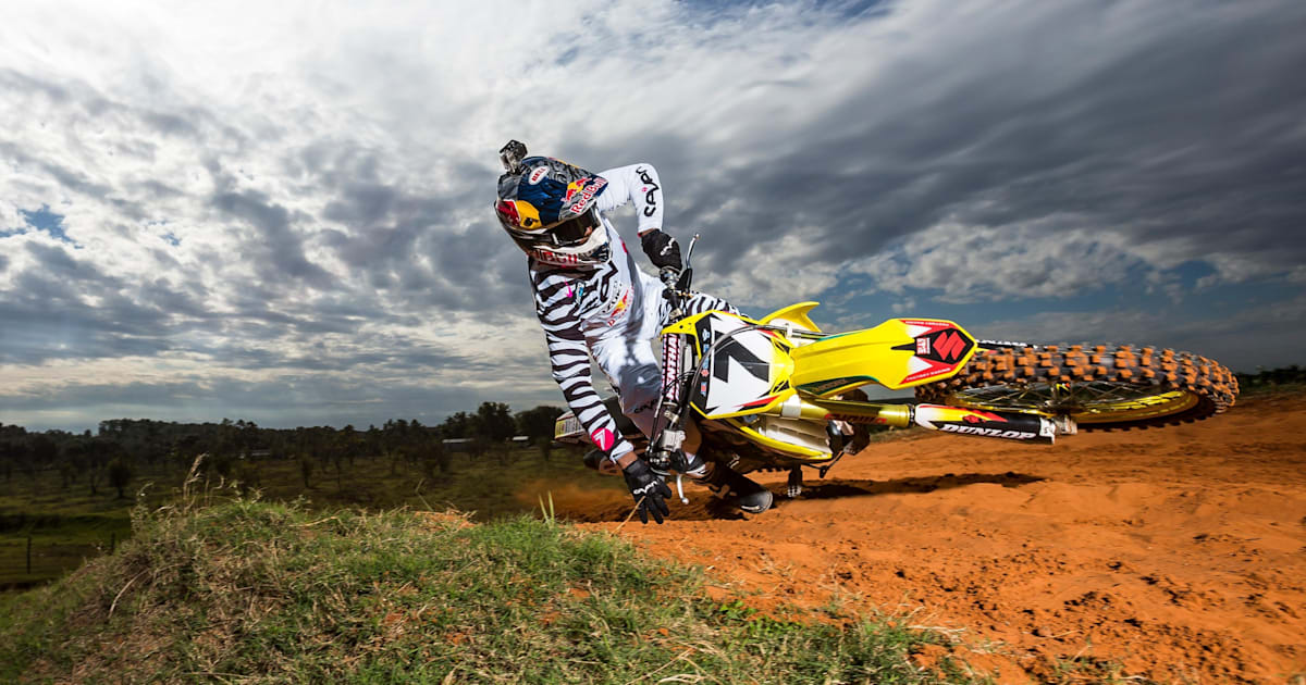 The Bubba Scrub Super Slo-Mo Video | James Stewart