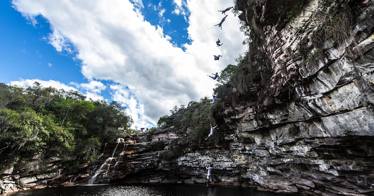 Cliff diving and the impact of the water