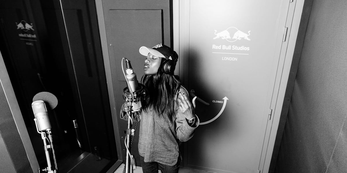 Little Simz Drop 6 lyrics: The best bars on her EP