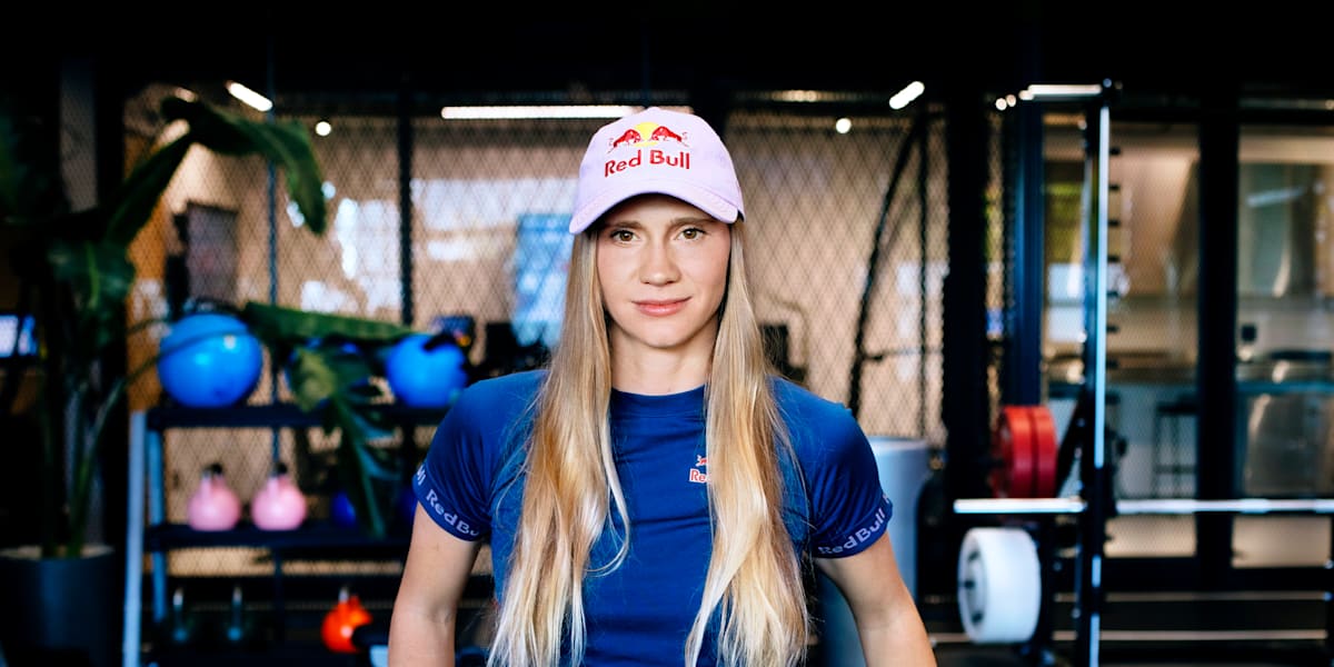 Train like a Pro: Ellie Smart | Fitness | High Diving