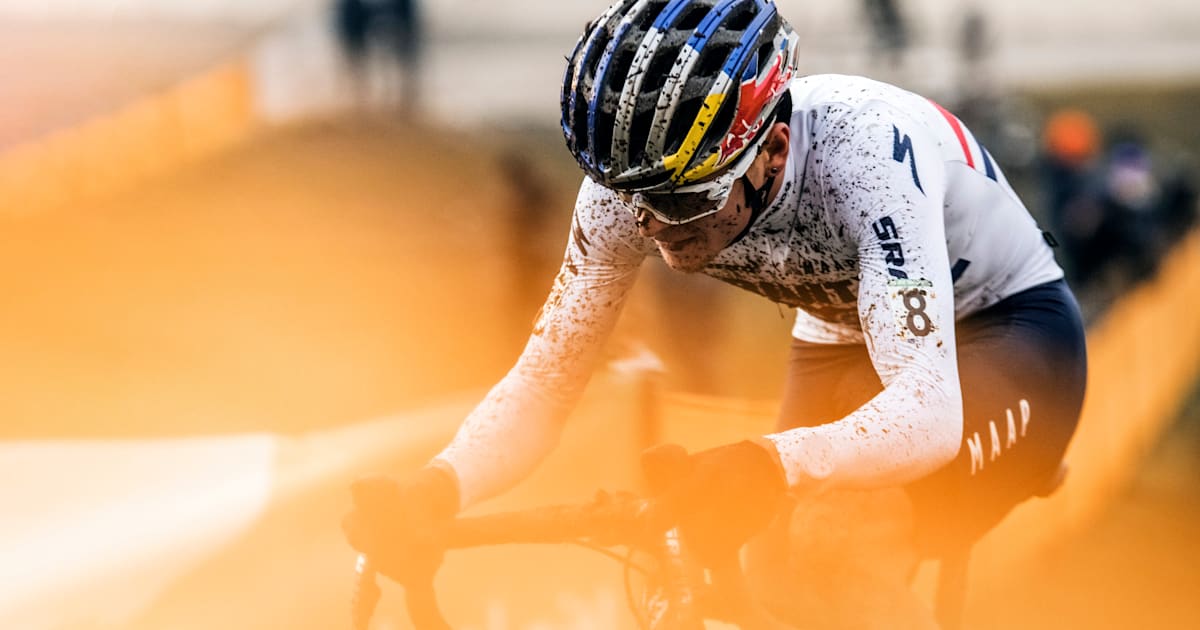 Tom Pidcock: British cyclocross rider portrait