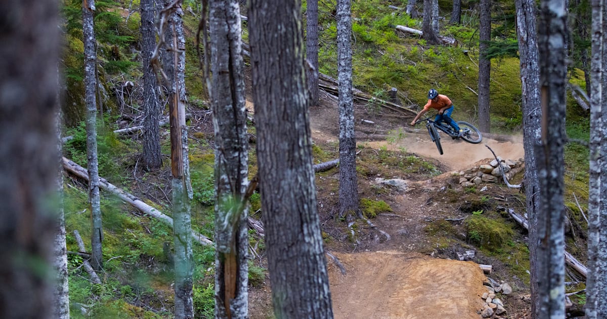 Hailey Elise - Red Bull Illume