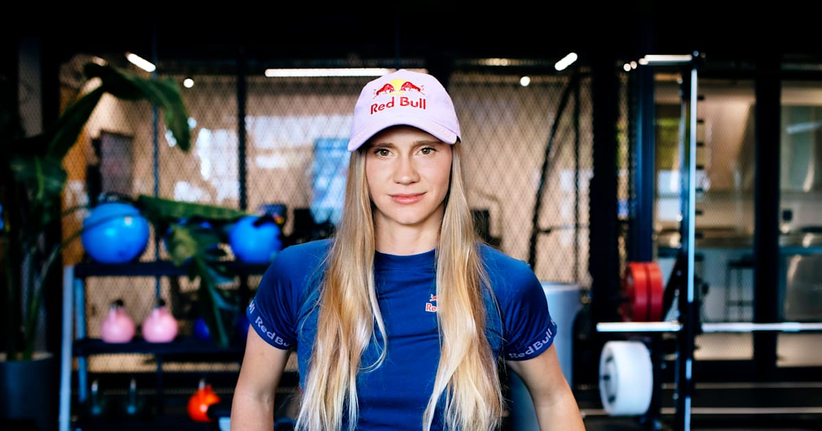 Train like a Pro: Ellie Smart | Fitness | High Diving