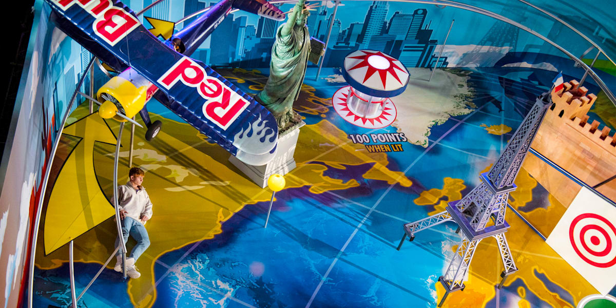 Behind the scenes of Pasha Petkuns' Human Pinball