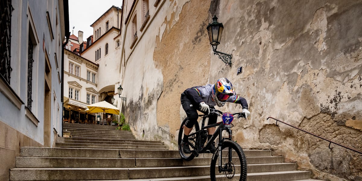 Tomáš Slavík: rozhovor o novém MTB videu v Praze