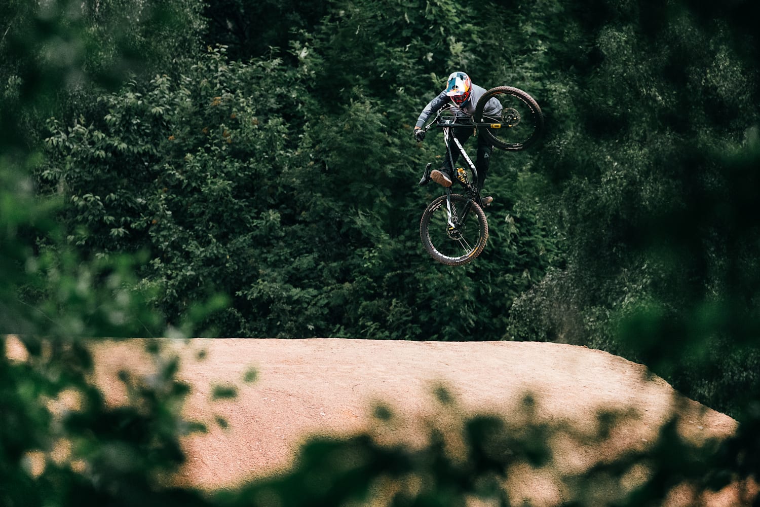 The Old World: MTB movie – trailer video