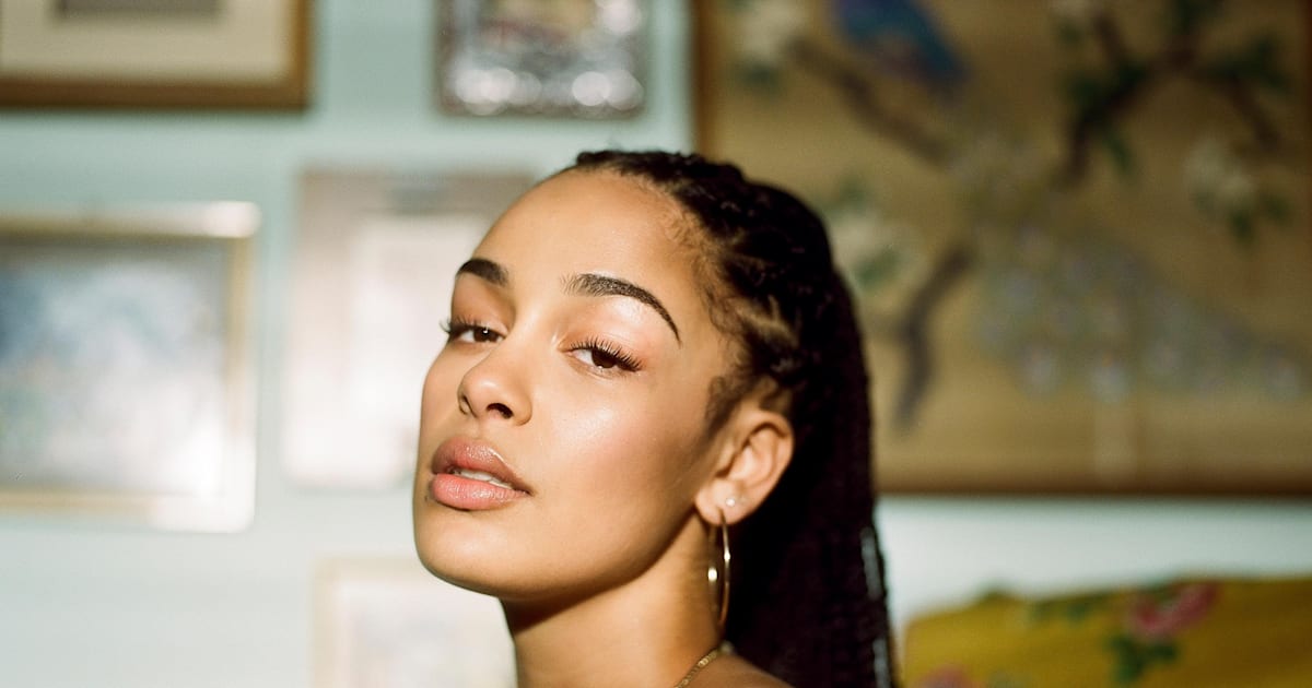 Jorja Smith: An Emerging R&B Star Anchored in Honesty