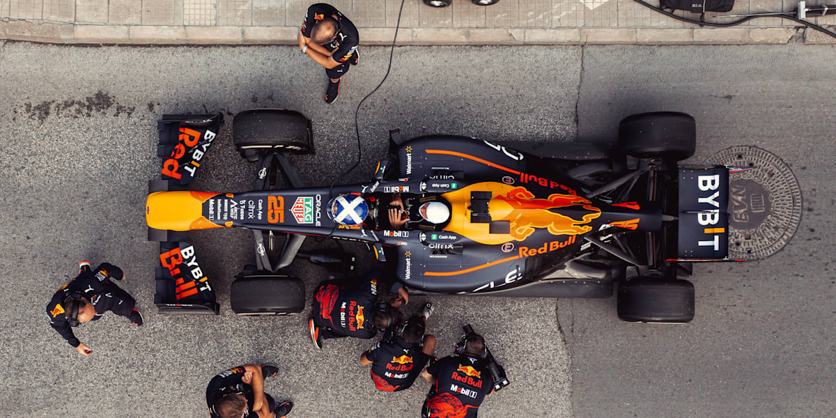 Info Media Red Bull Racing Show Run