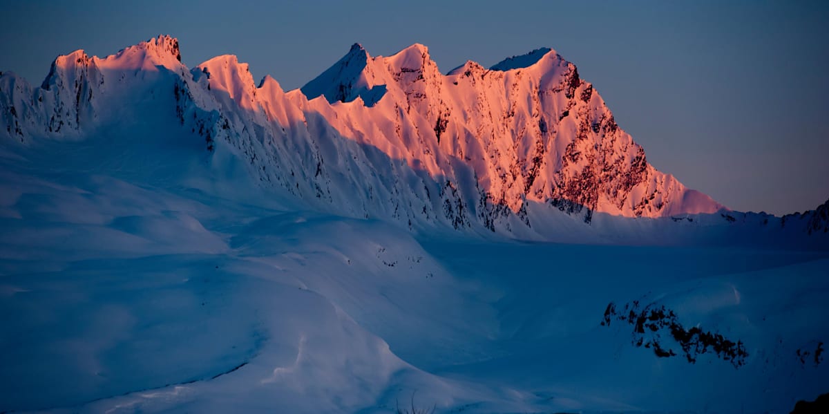 Alaska Tailgate Snowboarding