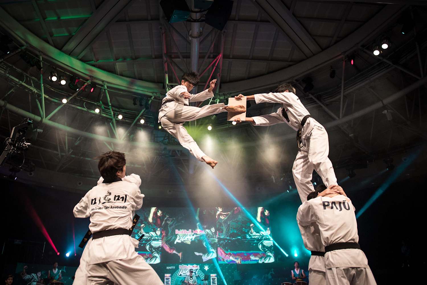 Lær mere om Red Bull Kick-It her