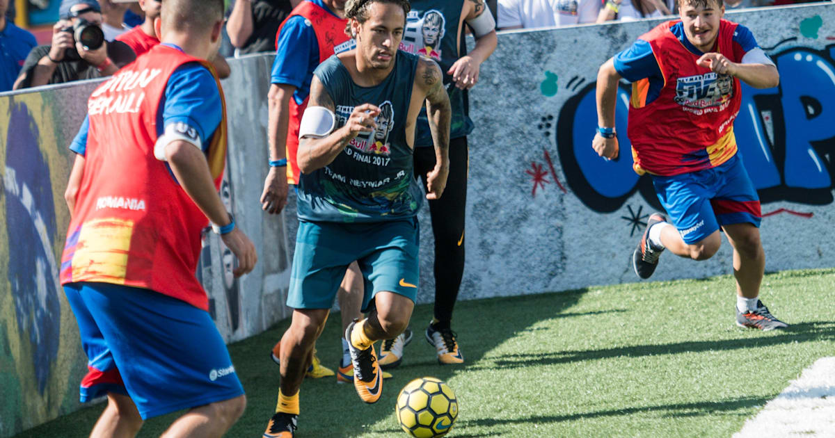 Tips to improve vision in football: the ultimate guide