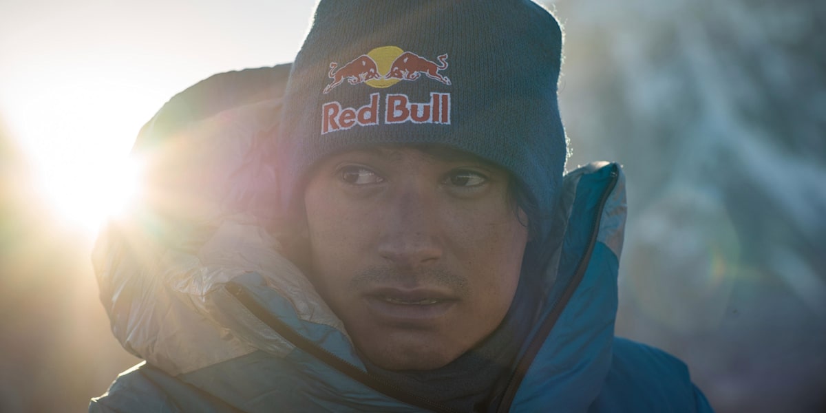 David Lama erobert als erster Kletterer den Lunag Ri