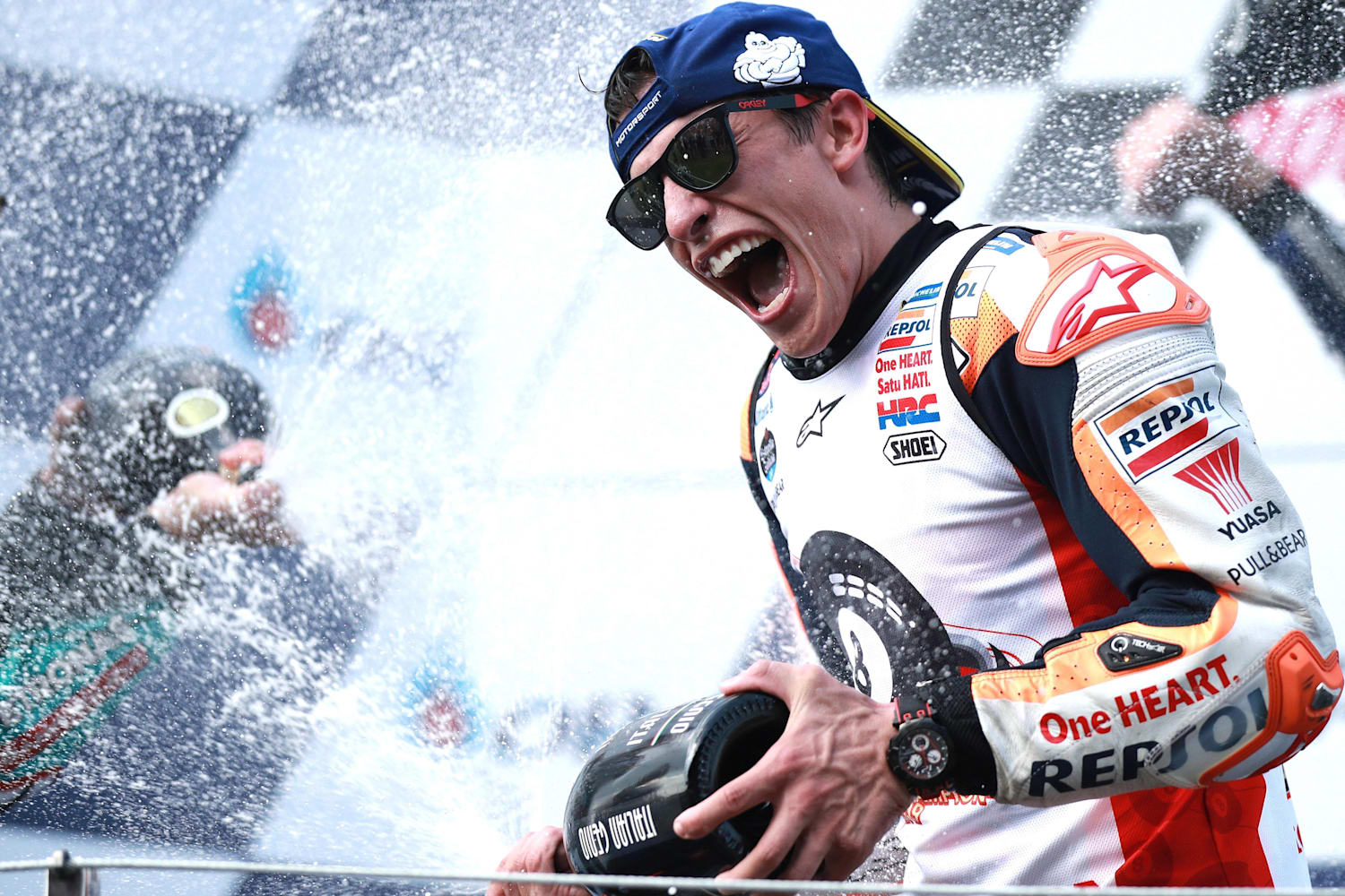 Marc Márquez wins 2019 MotoGP title: celebration clip