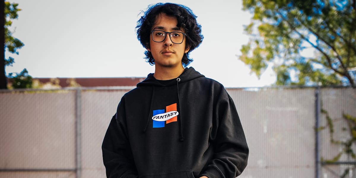 Cuco's mariachi version of Amor de Siempre ++video++