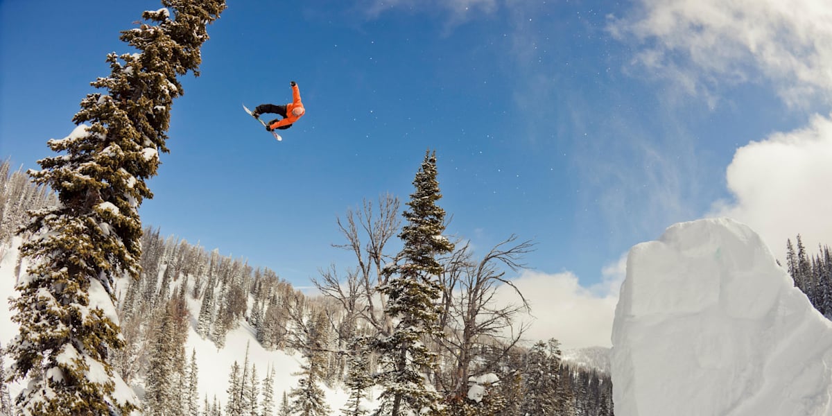 Art of flight: The Snowboarding Photostory