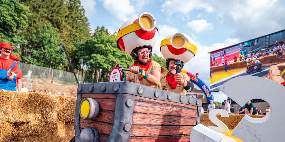 Red Bull Cheat Code - Episode 22 : Mario Kart