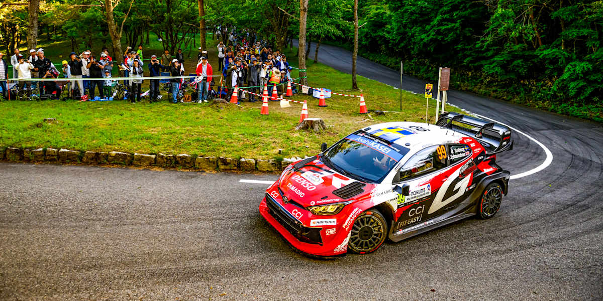 Solberg closes on Evans after Saturday morning charge