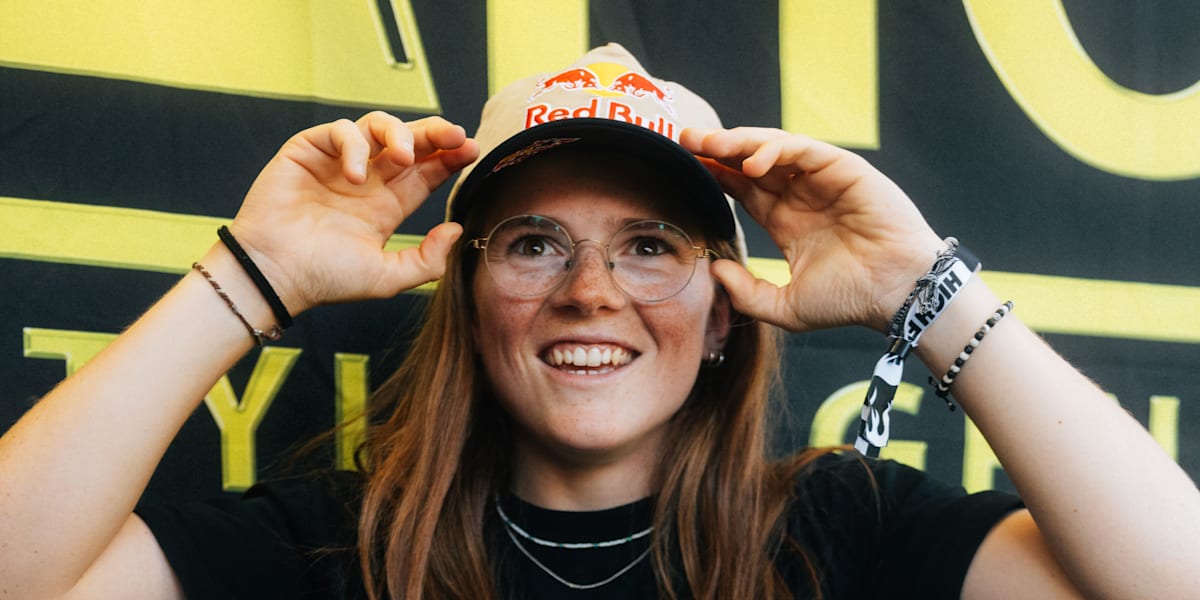 Manon Loschi: Freeskiing – Red Bull Athlete Page