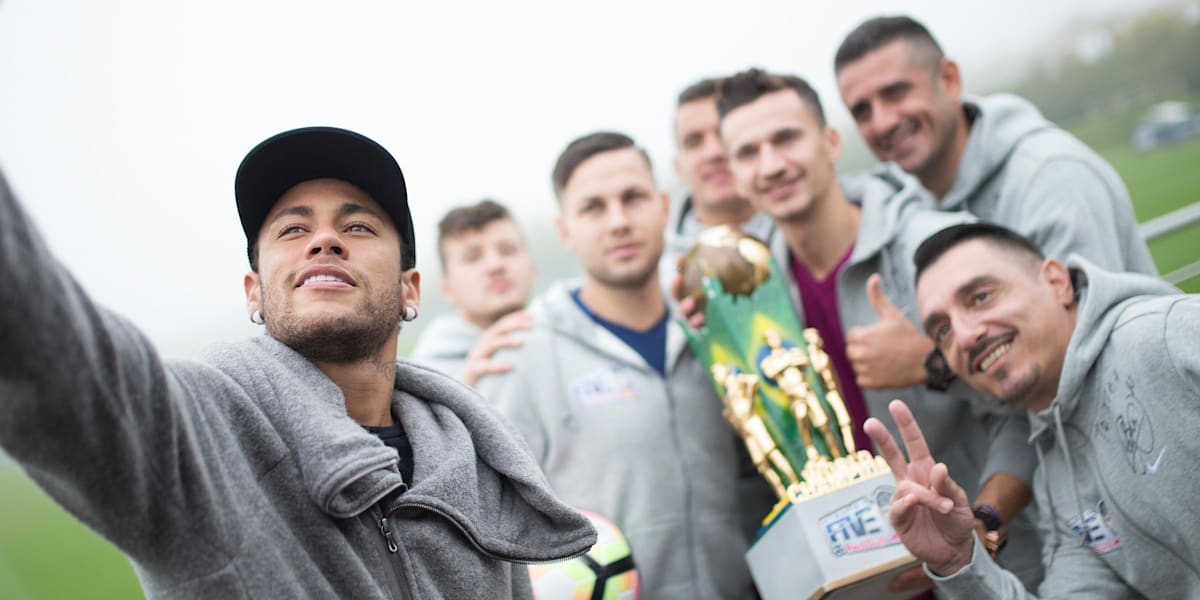 Neymar Jr meets Neymar Jr’s Five winners Team Romania