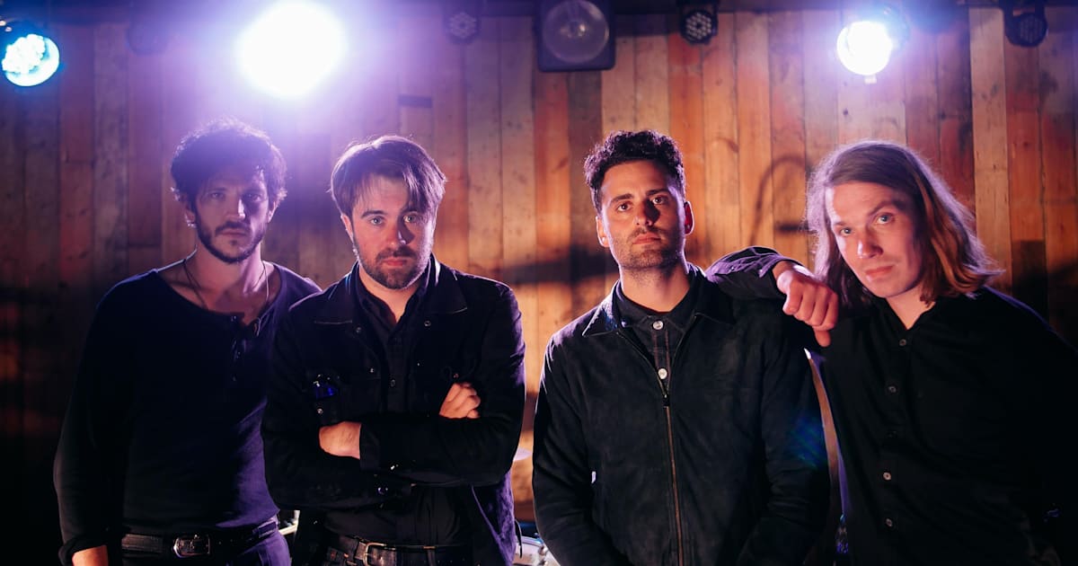 The Vaccines perform live tracks from English Graffiti