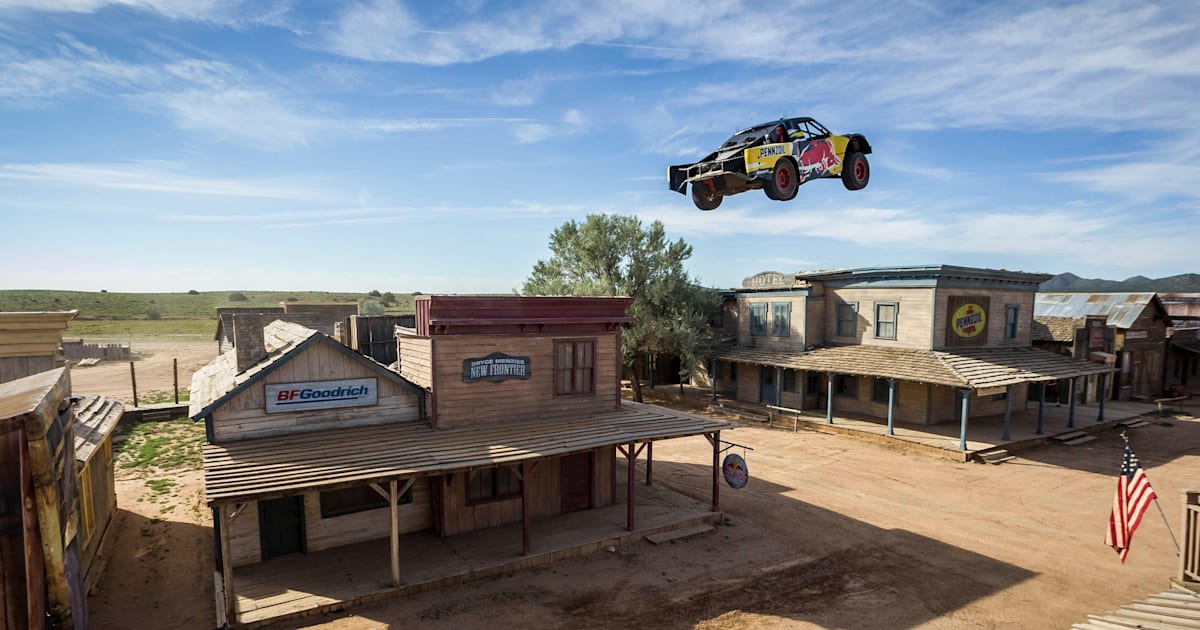 Bryce Menzies's world-record jump +++360 video+++
