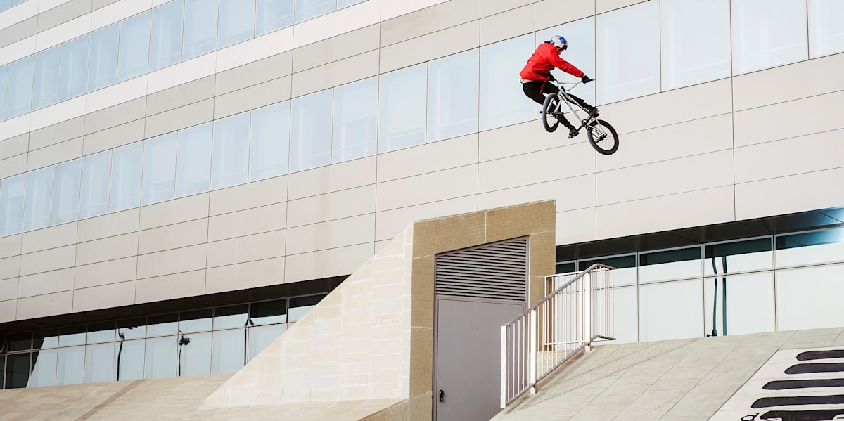 Red Bull BMX地铁三日通：飞檐走壁游米兰