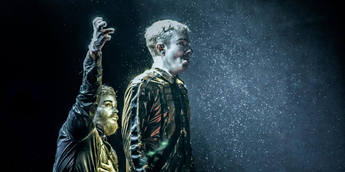 Robotboys pop and lock their way onto stage
