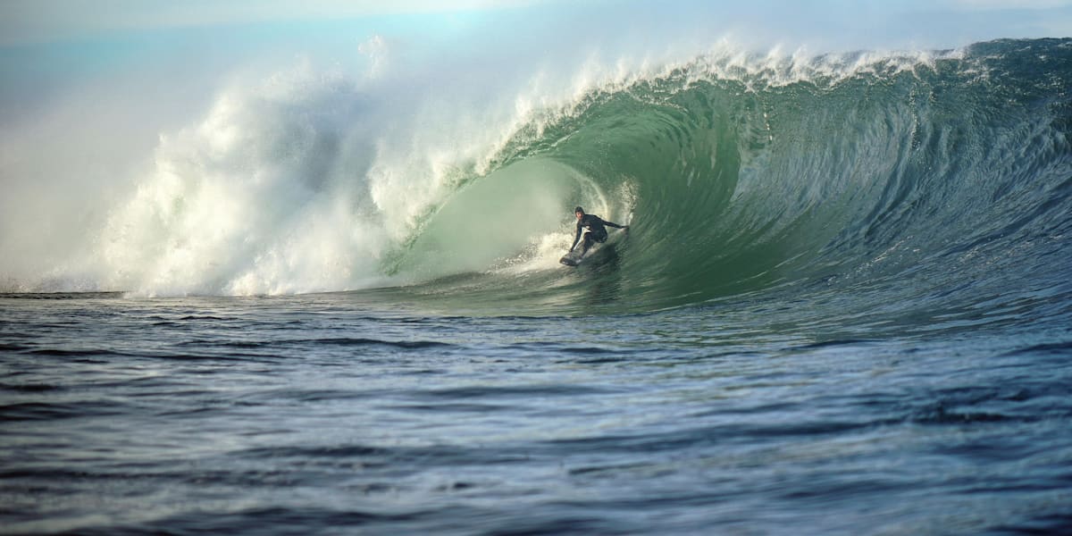 Big wave surfing scene Ireland: Meet the top 3 expats