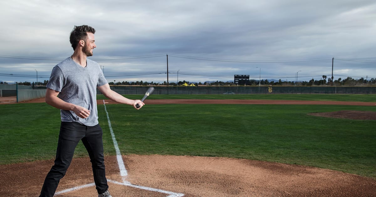 Kris Bryant: MLB star returns home to Las Vegas *video*