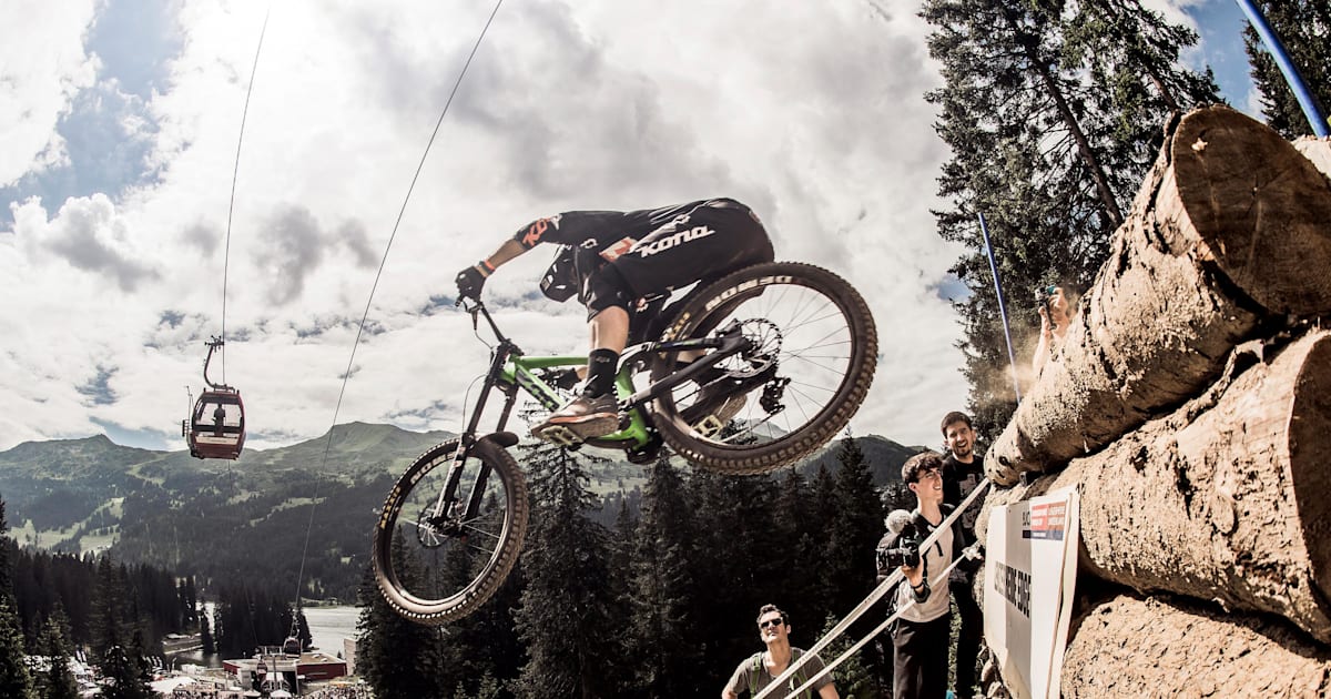 Mountain biking tips: How to ride drops