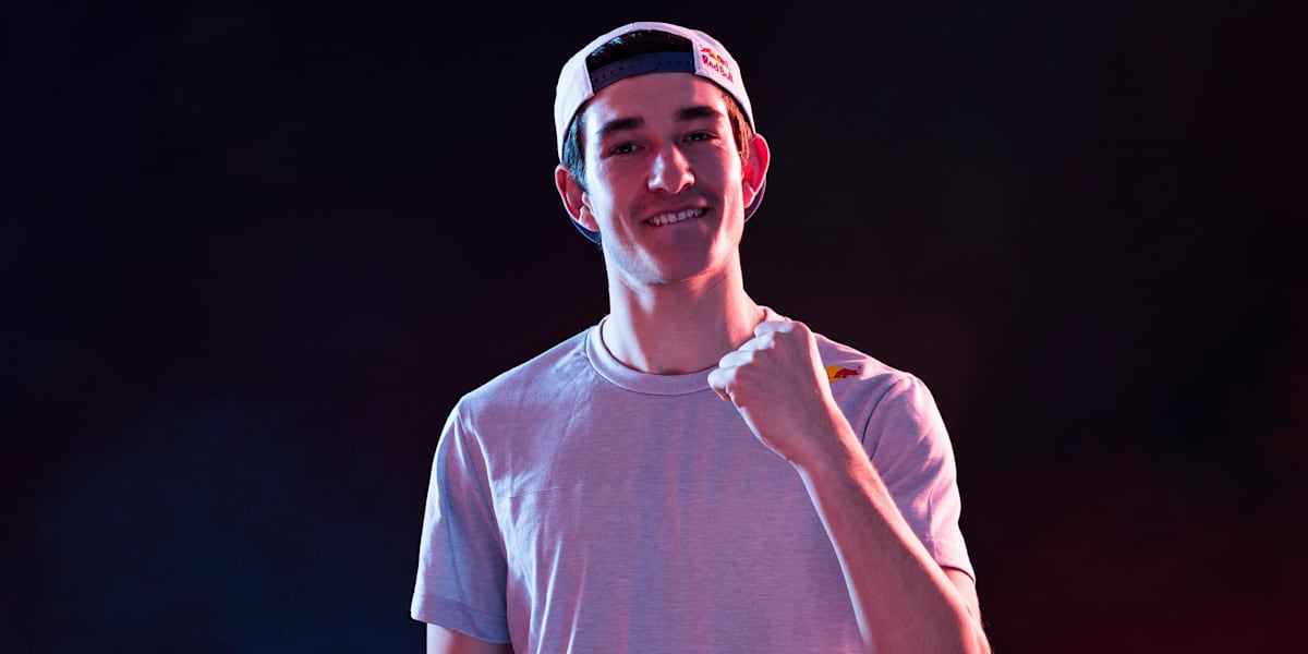 FIFA Ultimate Team FUT : Agge joueur pro en interview