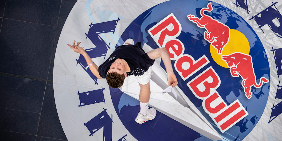 Red Bull Paper Wings: kuinka valmistat täydellisen paperilennokin?