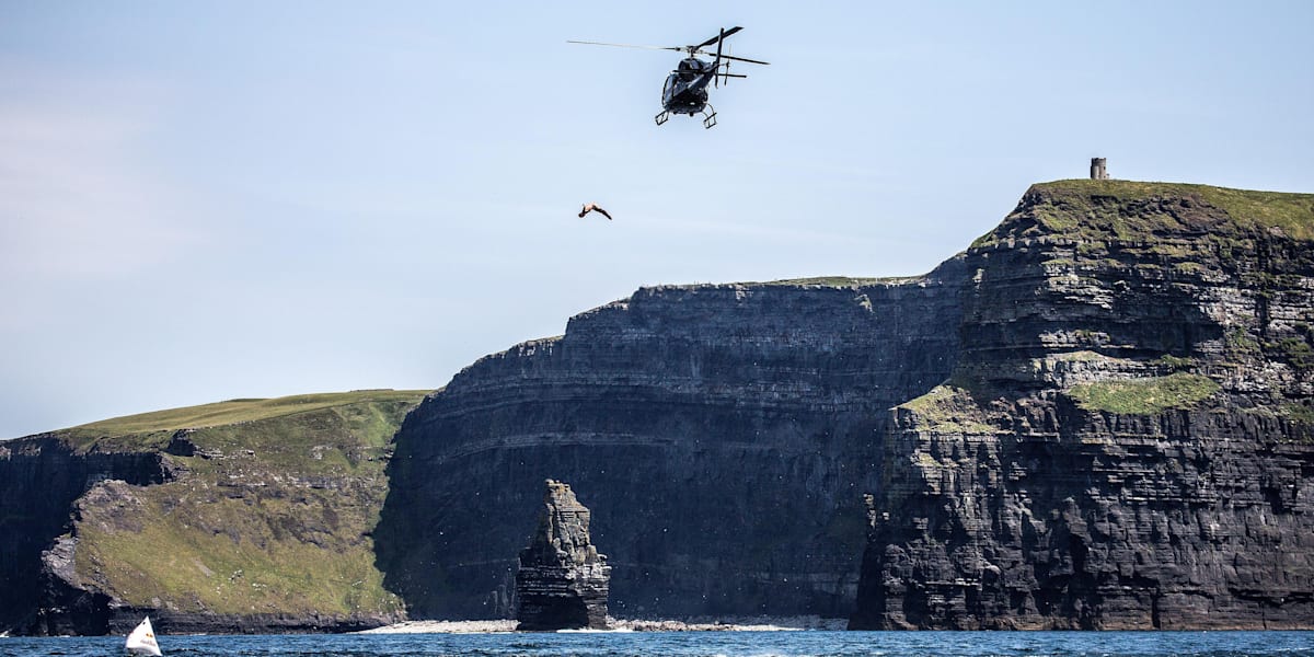 Red Bull Cliff Diving: Cliffs Of Moher Dive