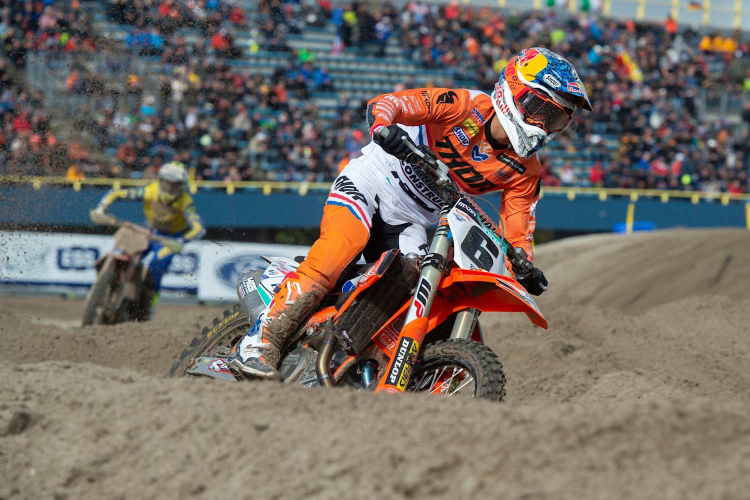 MX World S2 E4: Taking up the mantle