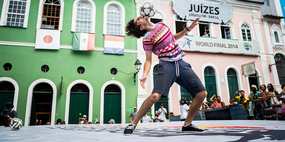 Trucos de freestyle de fútbol ≫ Con vídeo para aprender