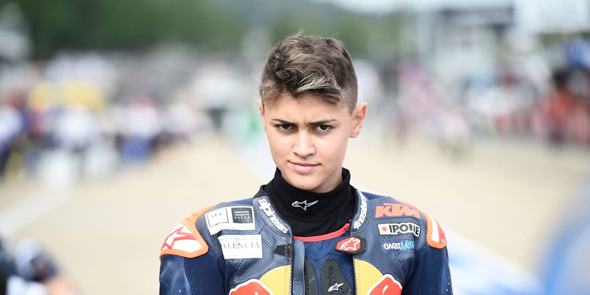 Blog | Escrig fighting into the action in Germany