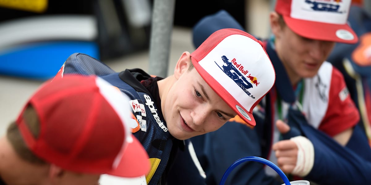 Blog | Jones wraps up his 2017 season back on the bike