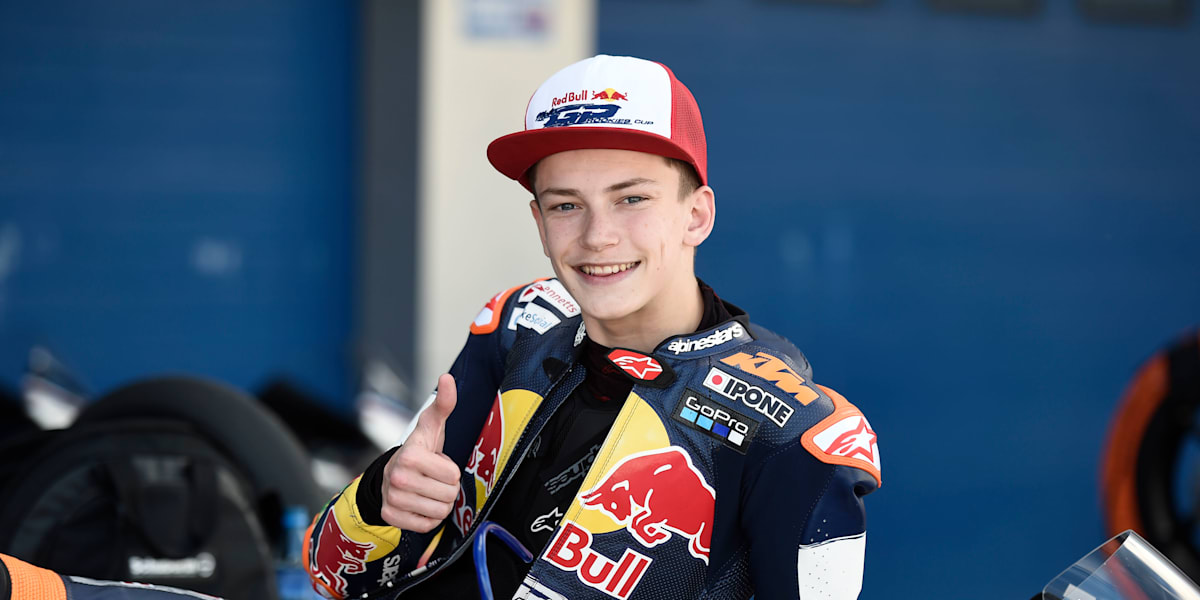 Blog | Jones riding hard in Jerez then making a change