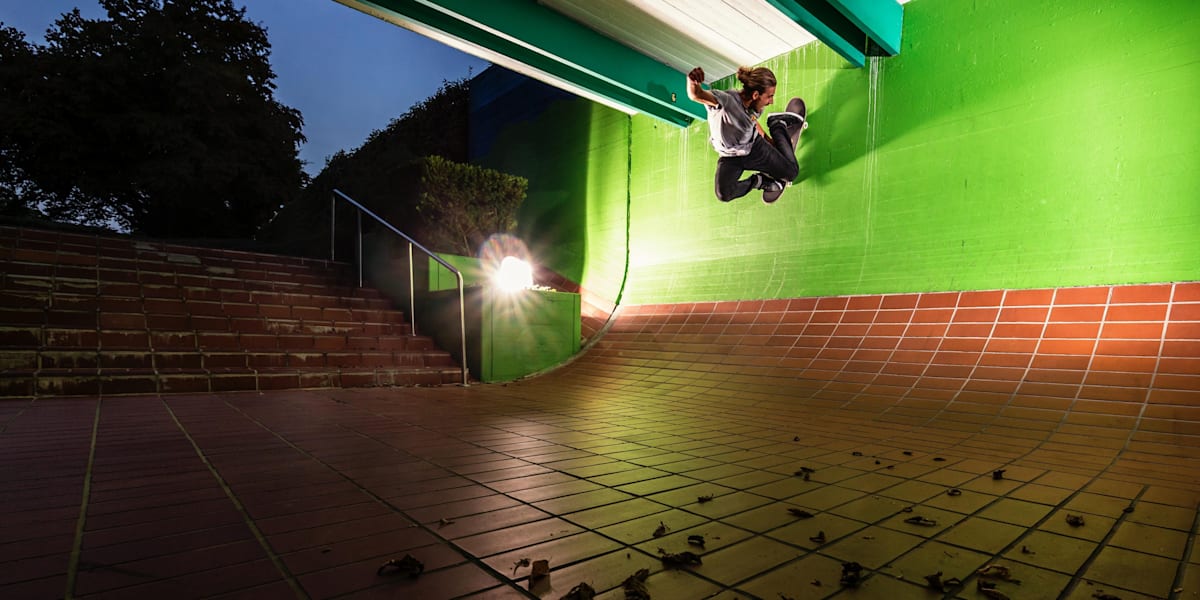Sebastian Hofbauer: Fingerflip Skate Video | Red Bull