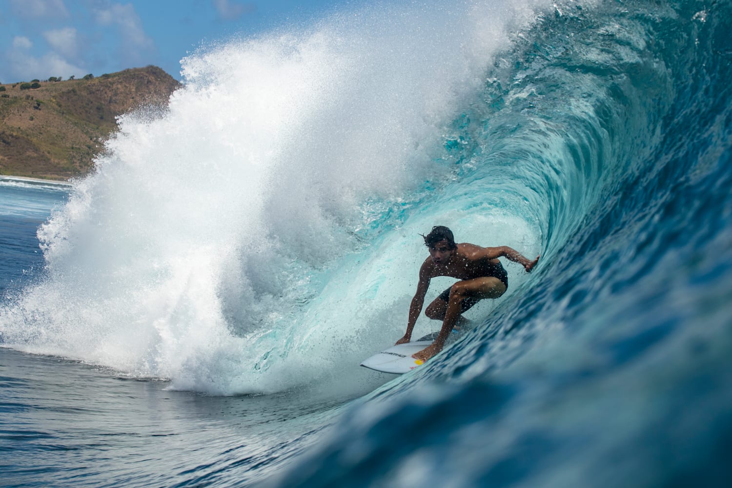 Sessions: Desert Point Lombok Indonesia surf vídeo