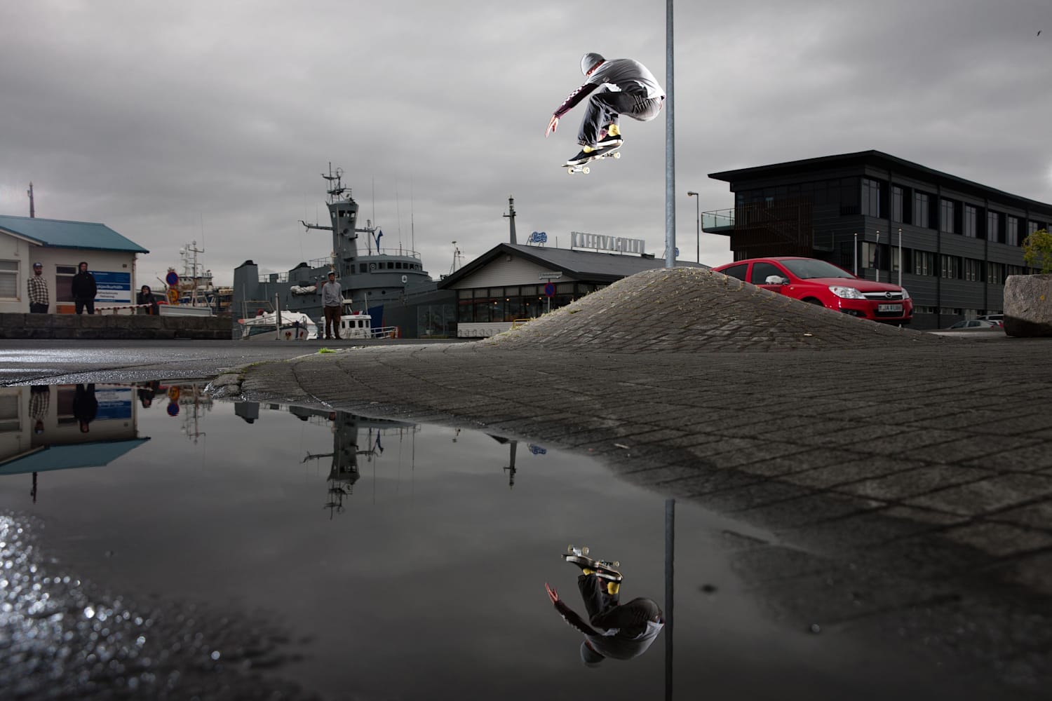 Skateboarding Reykjavik Iceland Video Apse Plunkett