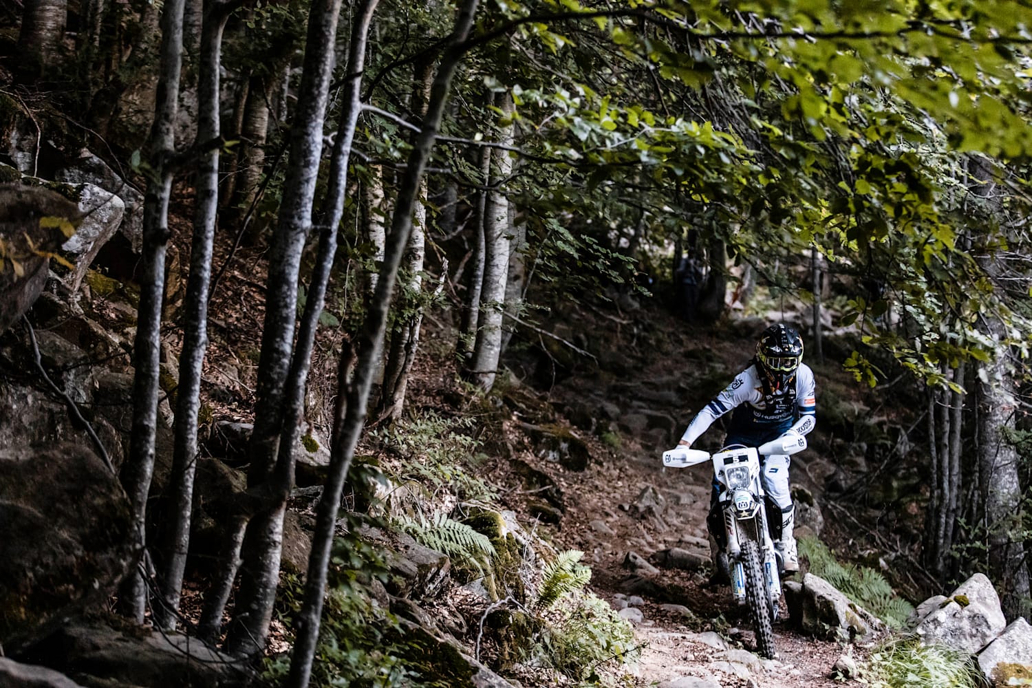 Hard Lines – with Mani & Bolts: S1 E3