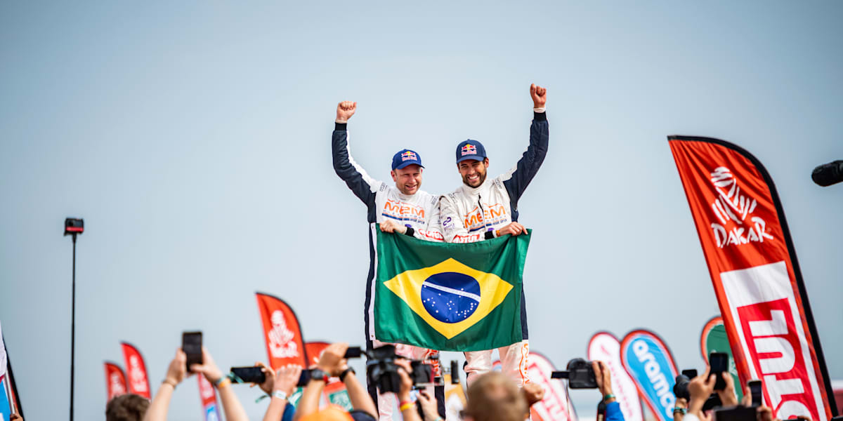 Ele chegou lá: Lucas Moraes sobe no pódio do Rali Dakar