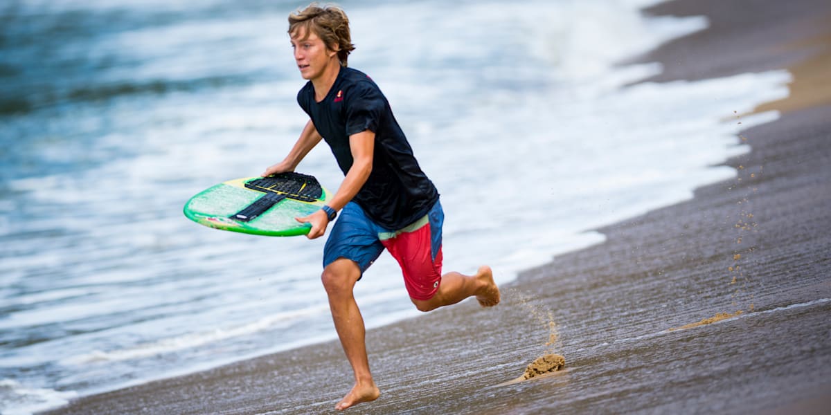 O campeão Lucas Fink dá dicas pra começar no skimboard